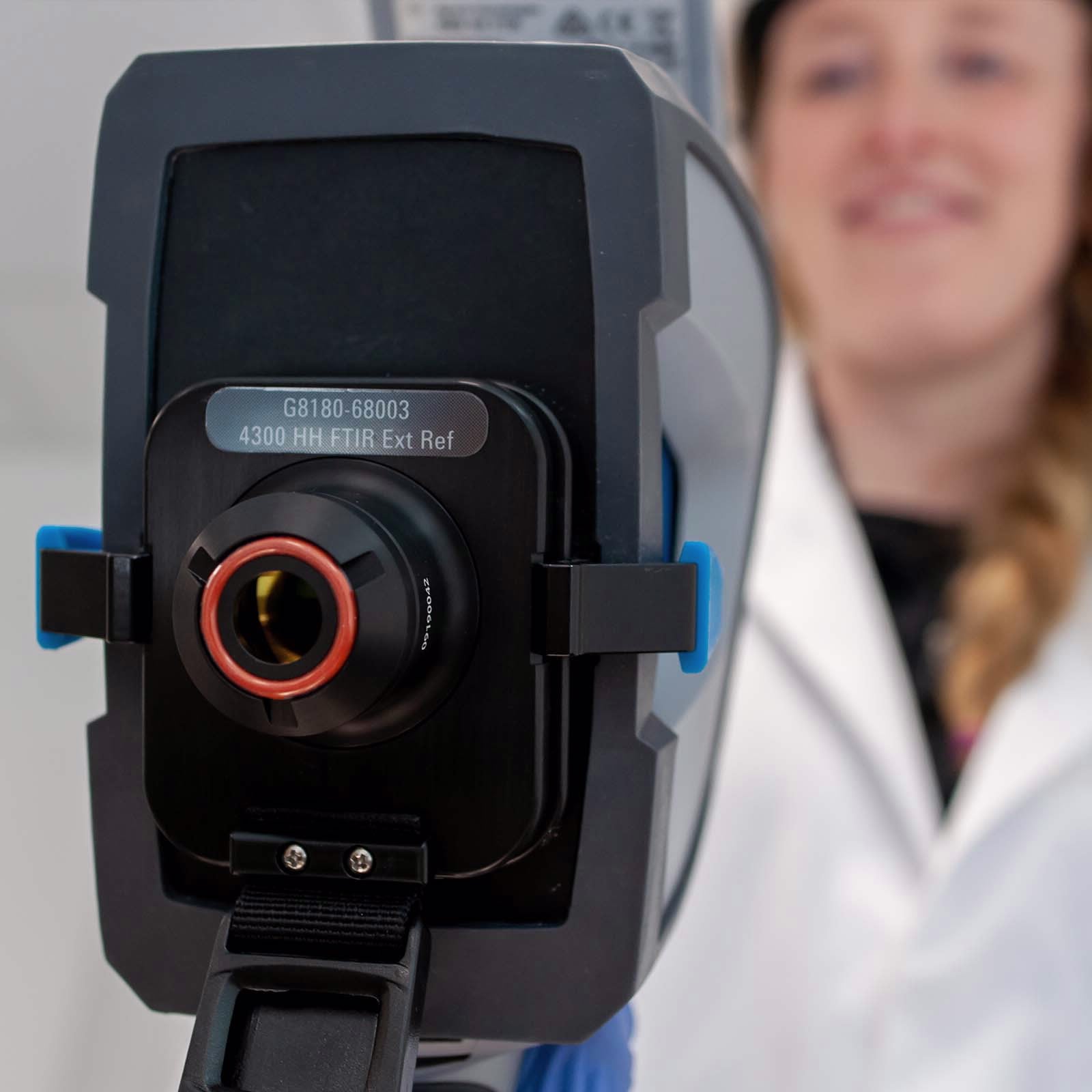 4300 Handheld FTIR Spectrometer – Prudent Meditech International
