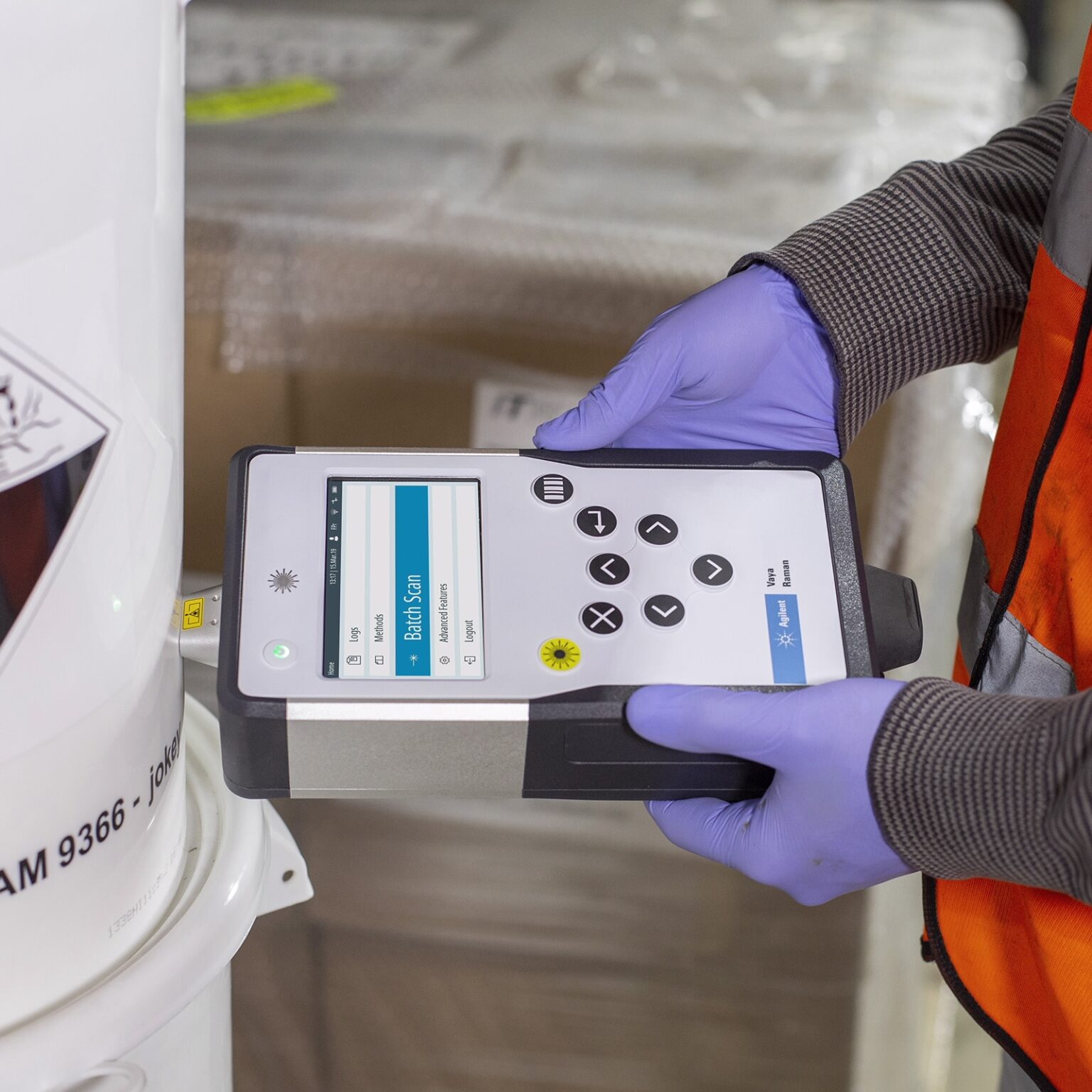 Vaya Handheld Raman Spectrometer for Raw Material Identification ...
